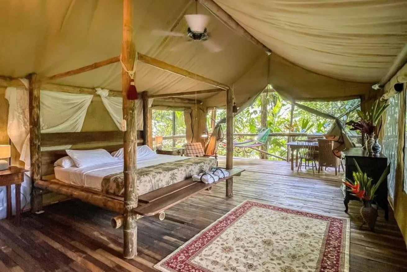 Glamping Tent Ernest Hemingway - Hotel Colina Secreta Glamping